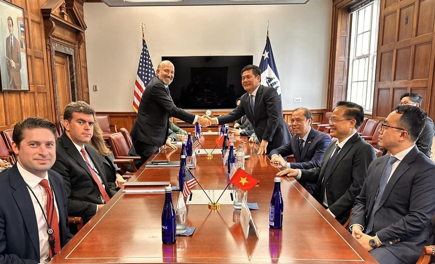 L'ambassadeur des États-Unis souligne les piliers de la coopération ...