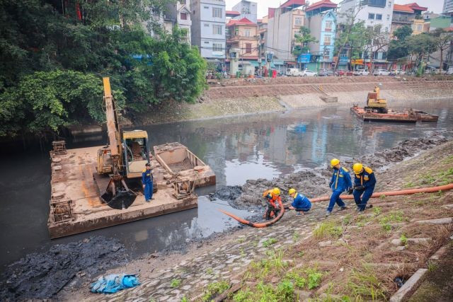 Hanoi s’efforce de revitaliser la rivière Tô Lich avant la Fête nationale | Vietnam+ (VietnamPlus)