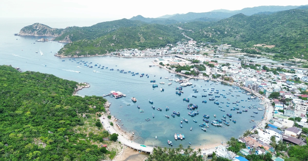 La beauté poétique de la baie de Vinh Hy | Vietnam+ (VietnamPlus)