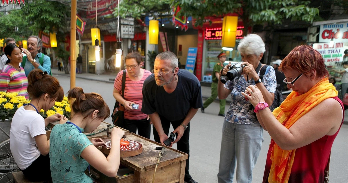 Hanoï prépare à un Têt du Cheval grandiose : entre traditions ...