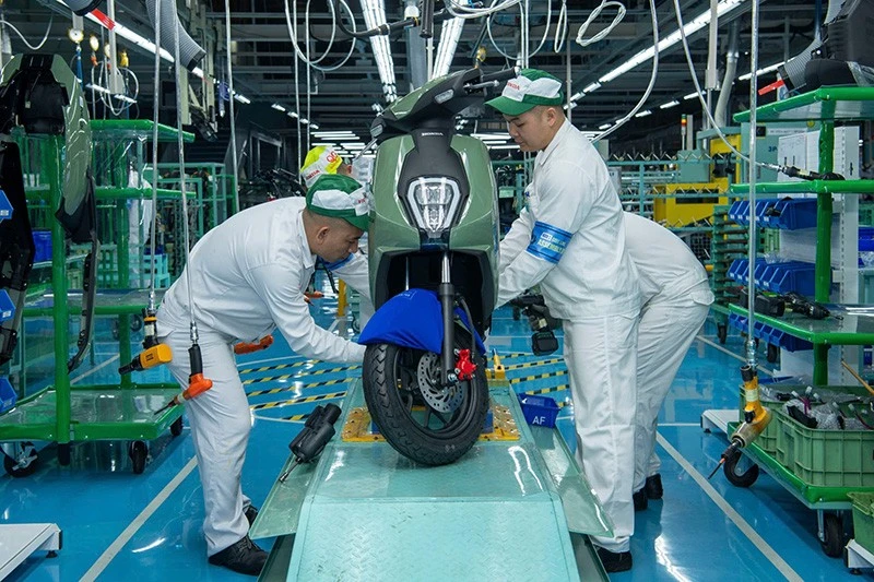 Flux d’IDE au Vietnam : entre prudence actuelle et rebond attendu en 2026