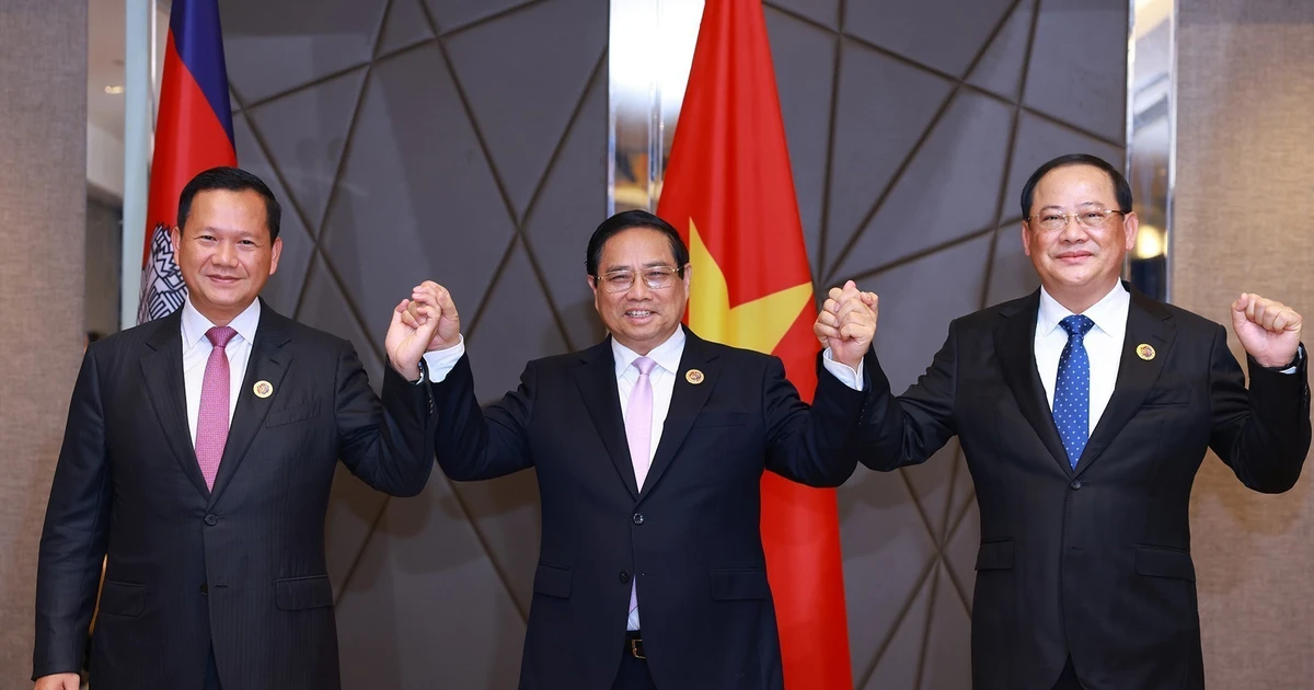 Les PMs du Vietnam, du Cambodge et du Laos prennent ensemble un petit ...