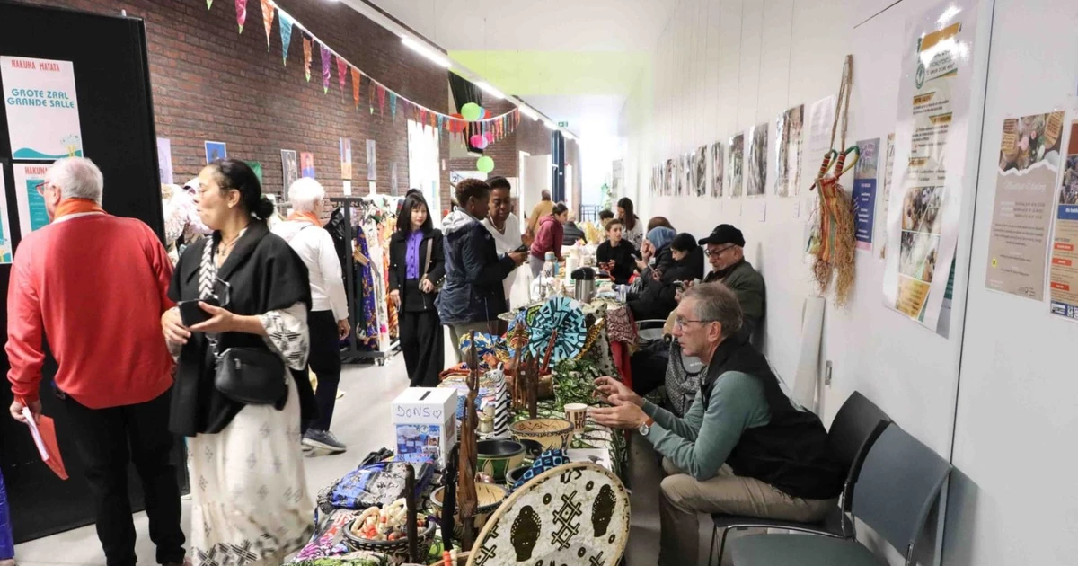 Le Vietnam au Festival "Hakuna Matata" à Bruxelles : Un message de paix et de couleurs ...