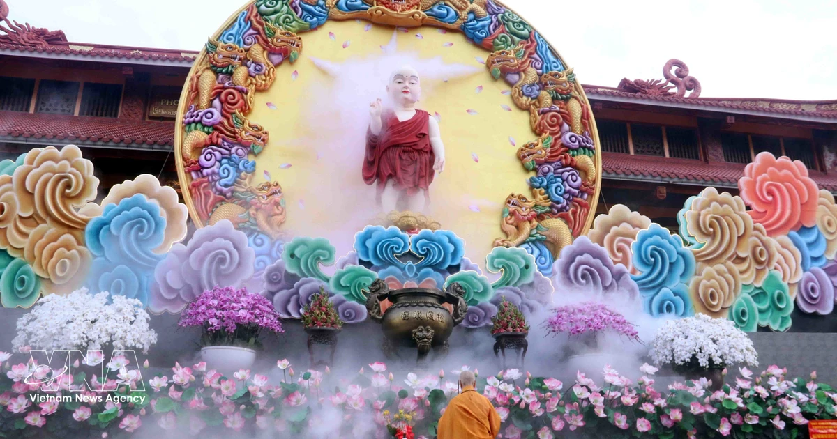 Célébration solennelle du Vesak 2570 à Ho Chi Minh-Ville