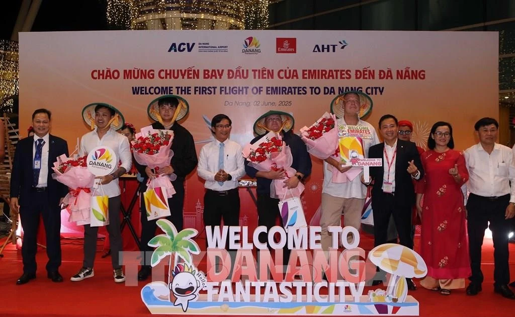 Emirates renforce sa présence au Vietnam avec un Dubaï-Dà Nang ...